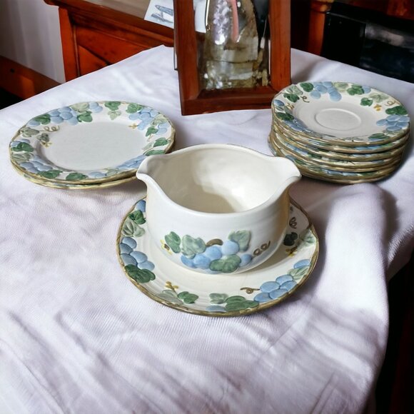 Metlox | Dining | 6s Metlox Poppytrail Vernonware 0 Pc Sculptured Blue ...